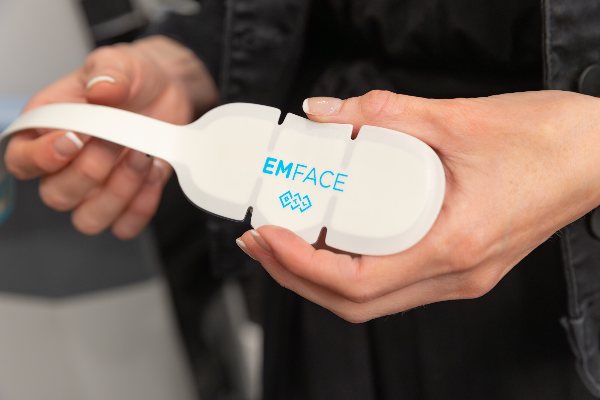 EMFACE SUBMENTUM: Neck Lift + Jowl Fat Elimination | Juniper Face + Figure