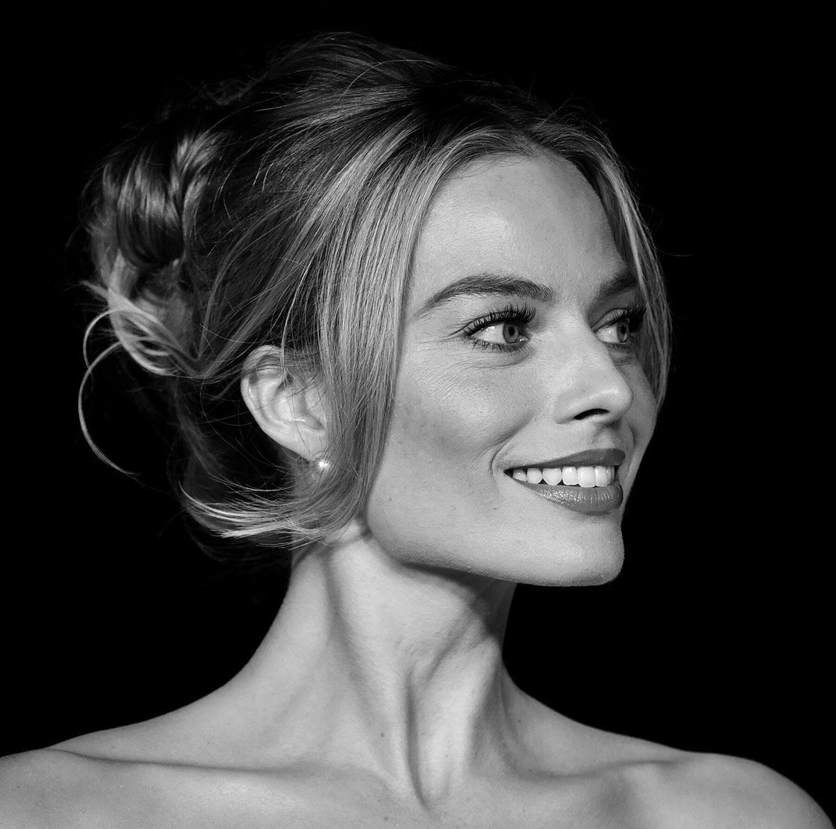 The Margot Robbie Facial | Juniper Face + Figure